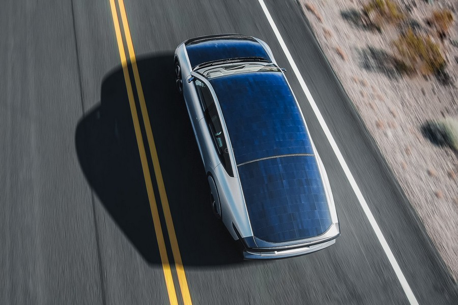 המכונית החשמלית הסולארית Lightyear One מגיעה אל הכביש 🏎️ בפורטל הרכב גיר